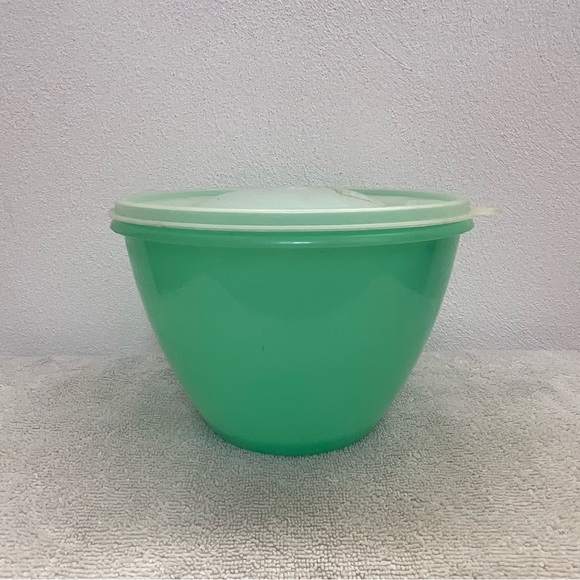Tupperware | Kitchen | Tupperware Crispit Lettuce Keeper Spike Core ...